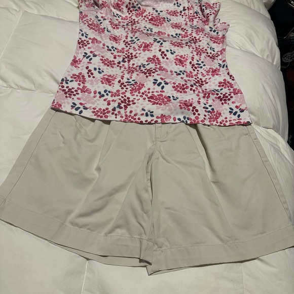 Liz Claiborne | Shorts | Liz Claiborne Beige Shorts Side Pockets And ...